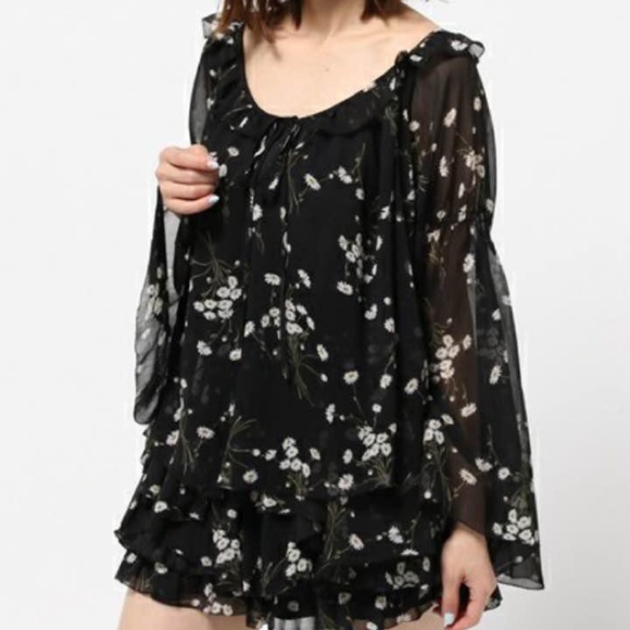 Snidel | Pants & Jumpsuits | Snidel Black Floral Twopiece Set | Poshmark